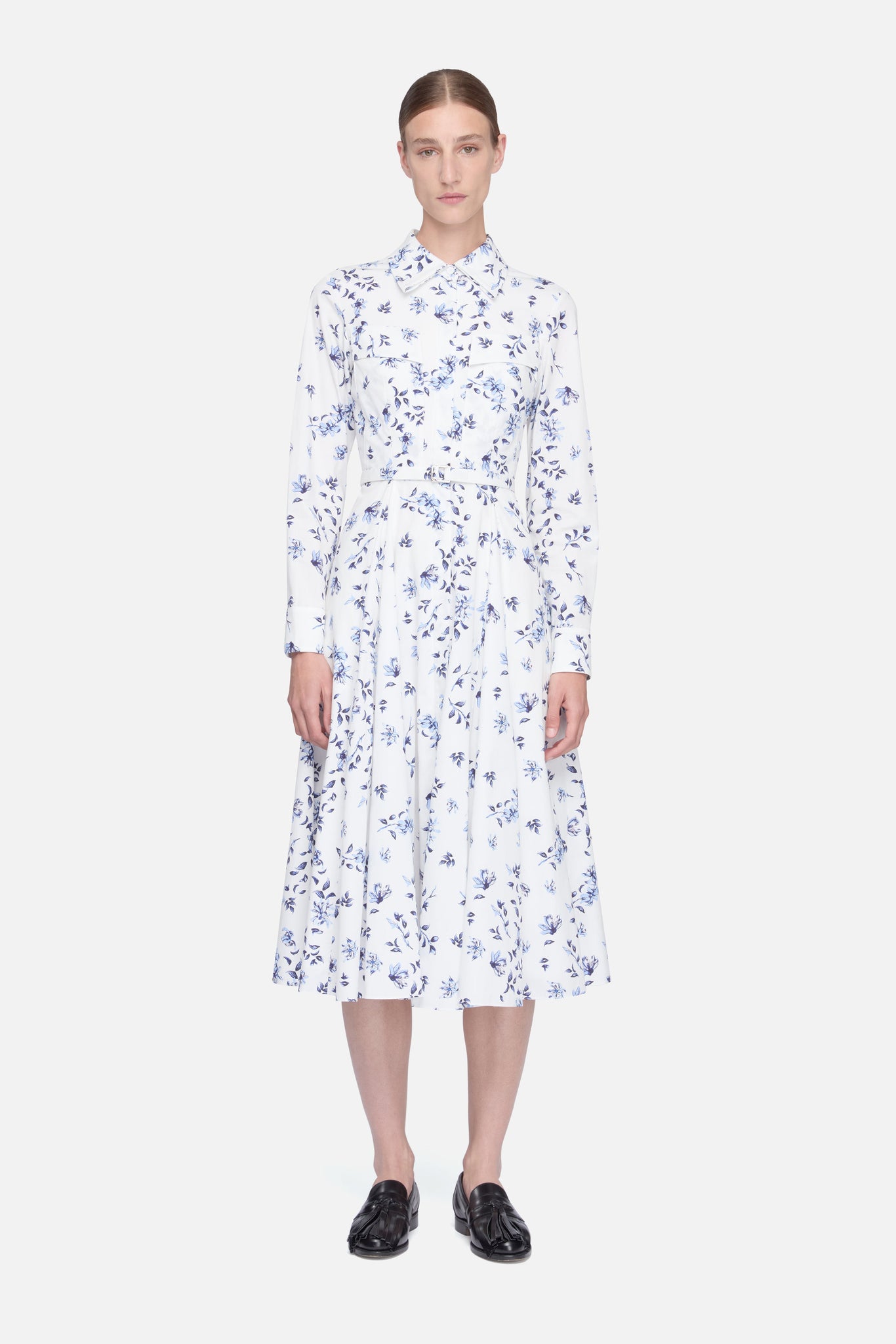Emmalyna Dress in Blue Scattered Daisies on White Cotton– Emilia Wickstead
