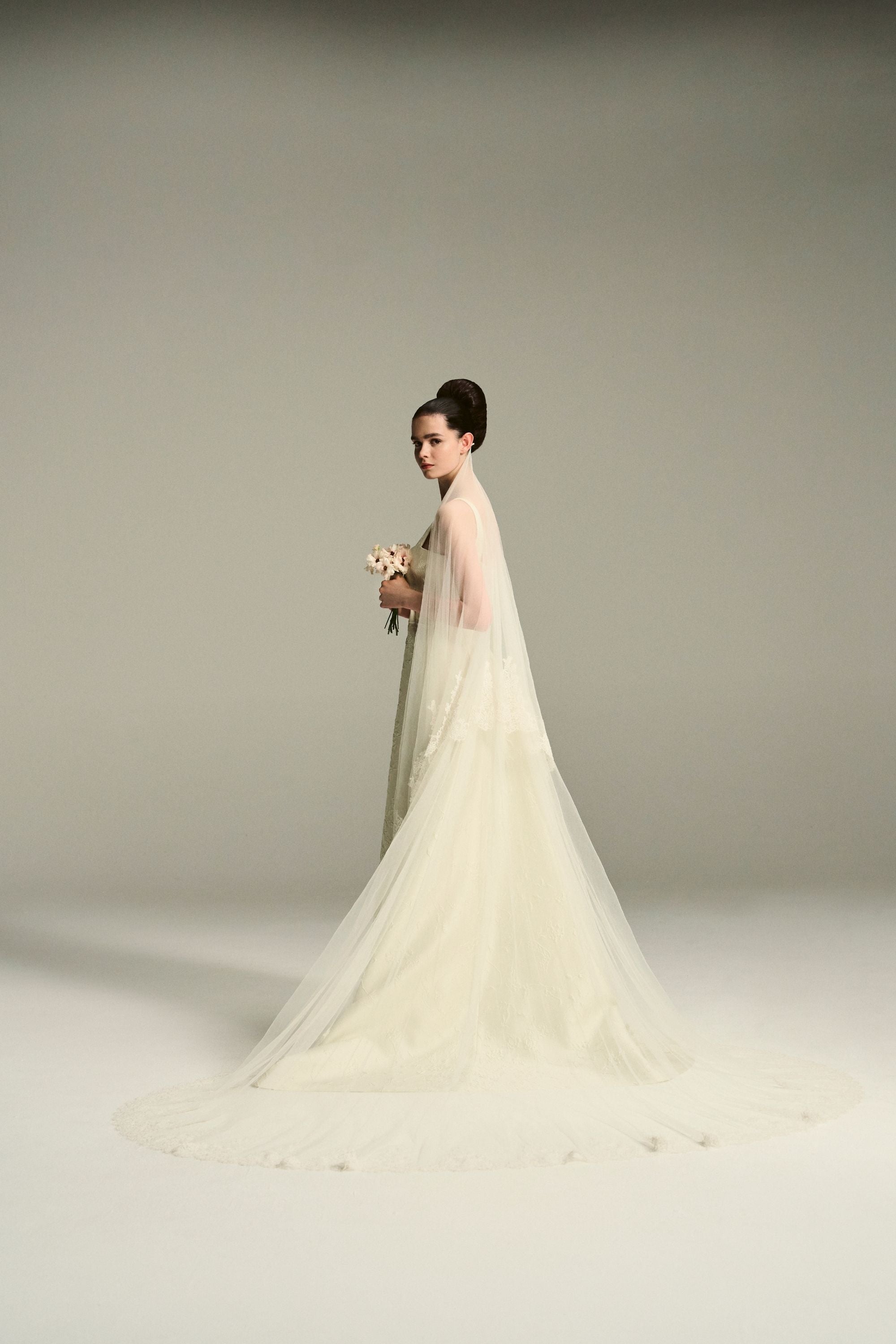 Vela Veil | Tulle Wedding Veil | Emilia Wickstead