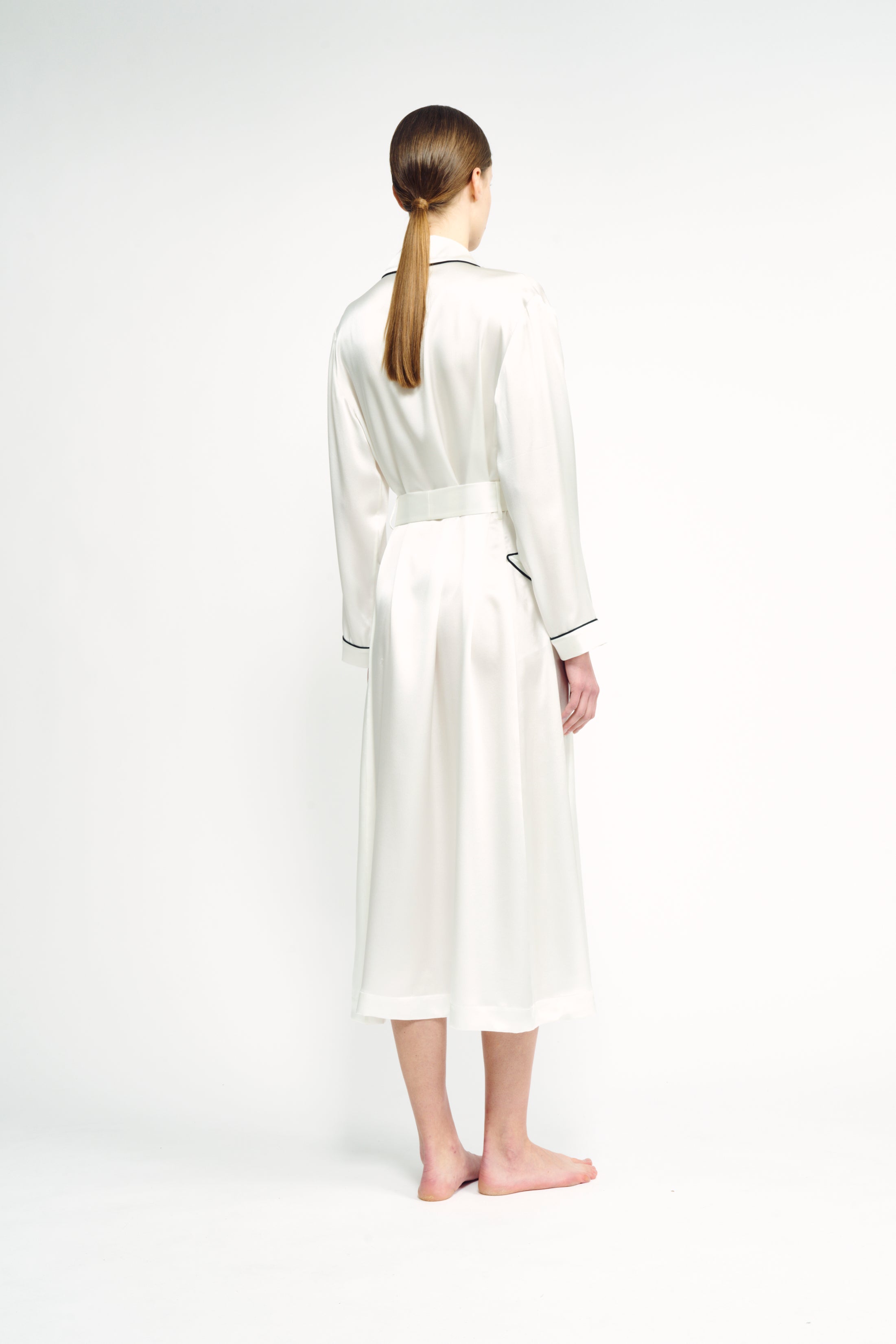 Amana Dressing Gown | Silk Satin Ivory | Emilia Wickstead